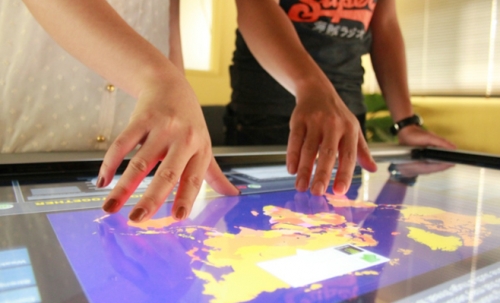55 | Multitouch Tables and Kiosks